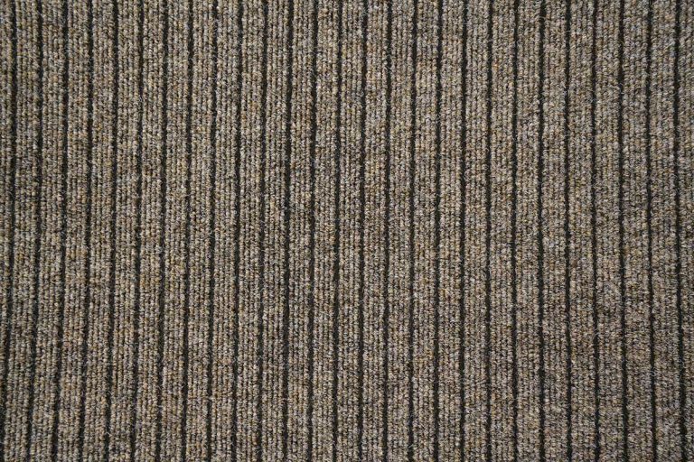 Bil og båt teppe Beige 2 meter - Gulvmax.no - gulv rett hjem