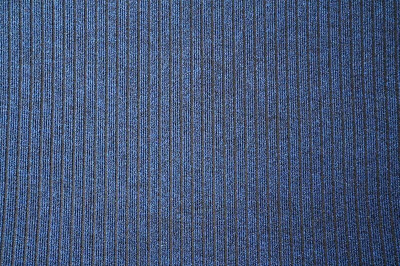 Bil og båt teppe Mørk blå 1m - Gulvmax.no - gulv rett hjem